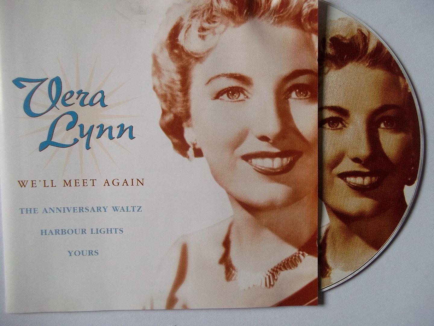 Vera Lynn We'll Meet Again Records, LPs, Vinyl and CDs - MusicStack Vera Lynn We'll Meet Again Records, LPs, Vinyl and CDs - MusicStack