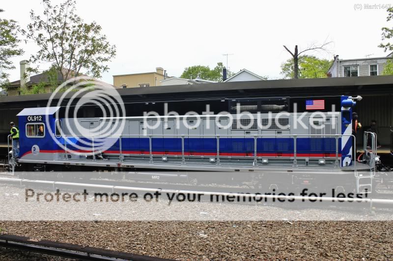 Shots: R156 Locomotive on the IRT? You bet! + Generals - Subway Photos ...