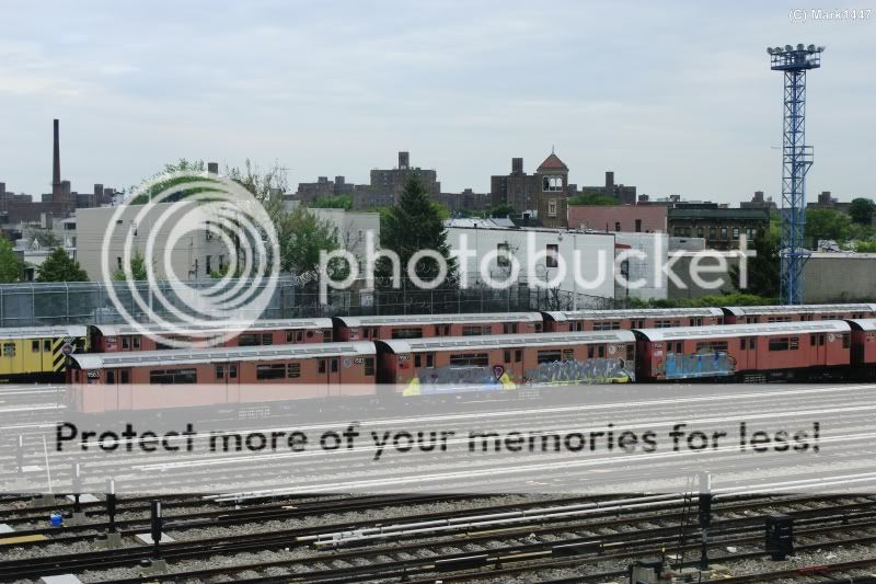 Shots: R156 Locomotive on the IRT? You bet! + Generals - Subway Photos ...