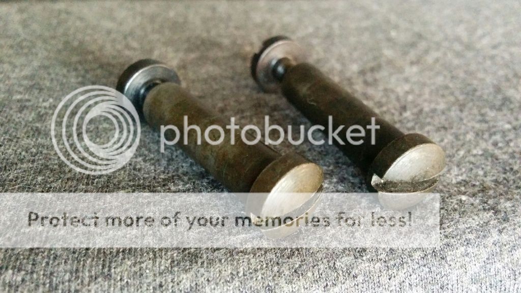 SP1 pivot pin with blued screw, E stock with "5" cast in the receiver ...